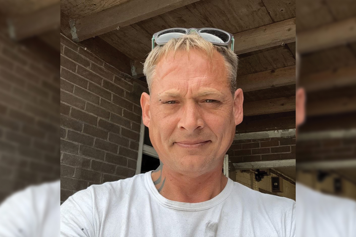 Tribute to much missed Dad, Stuart Howes, following fatal crash near ...